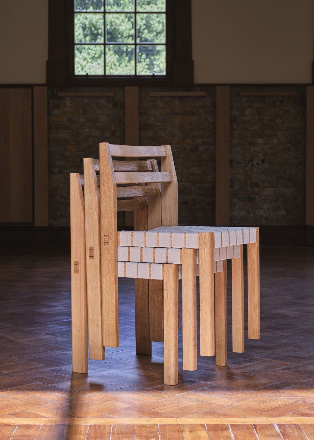 Mentsen – The Exchange tables and chairs