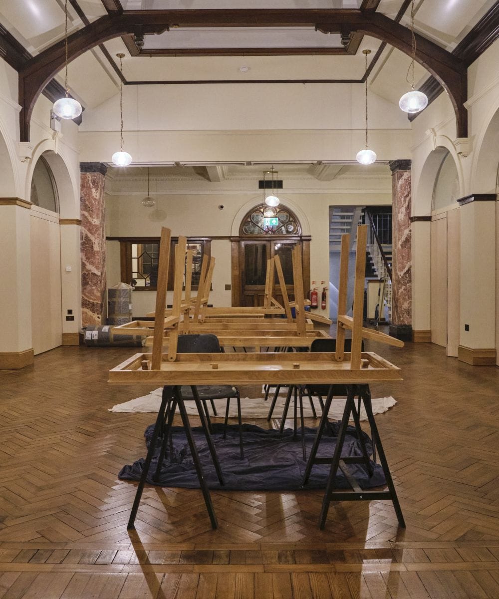 Mentsen – The Exchange tables and chairs