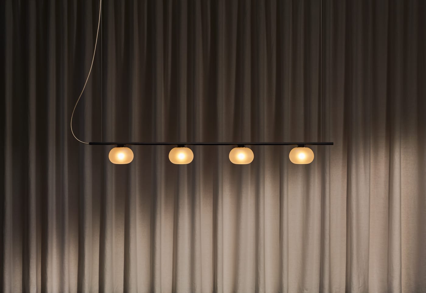 Mentsen – Melina Linear