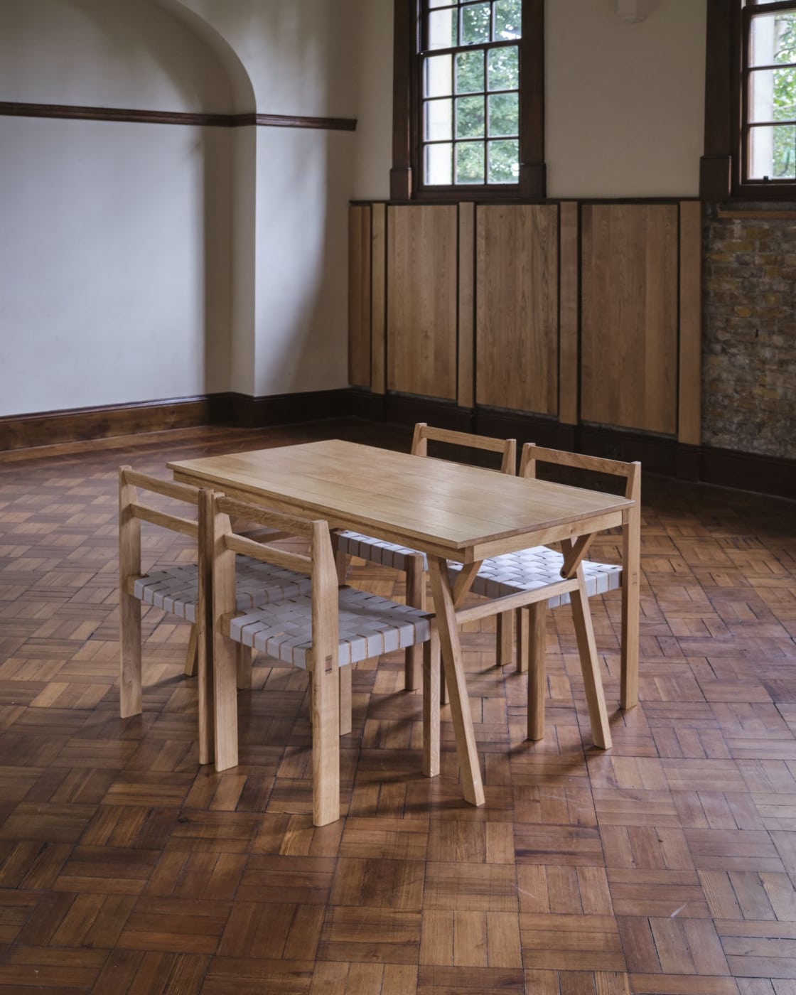 Mentsen – The Exchange tables and chairs