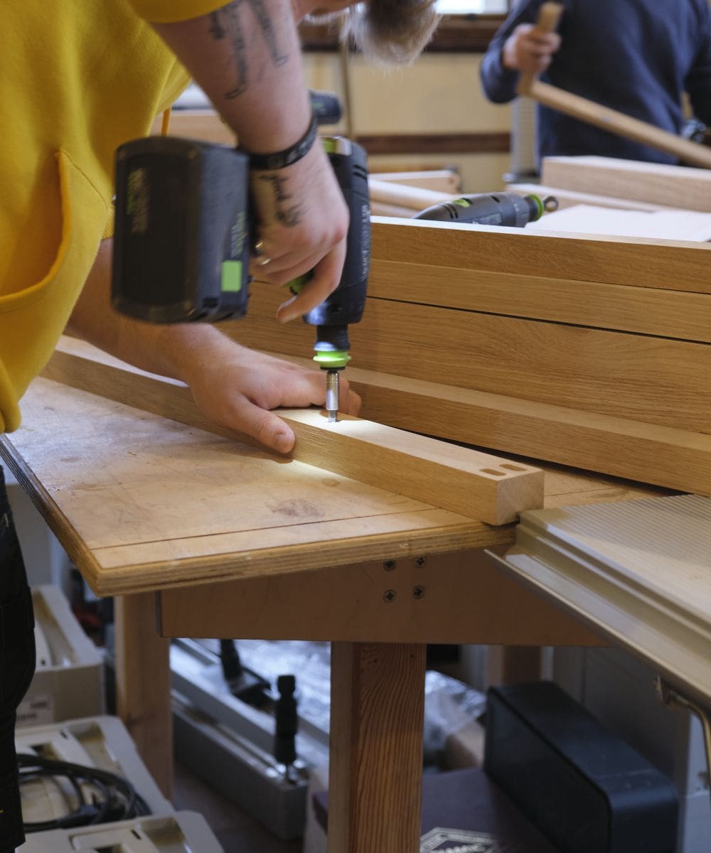 Mentsen – The Exchange tables and chairs