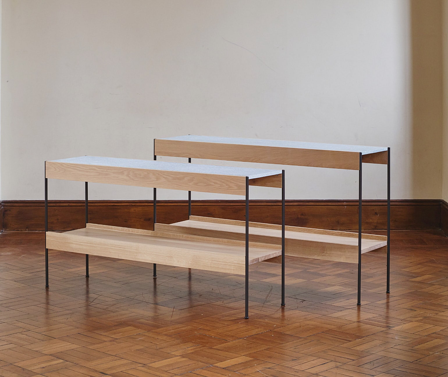 Mentsen – I-beam console