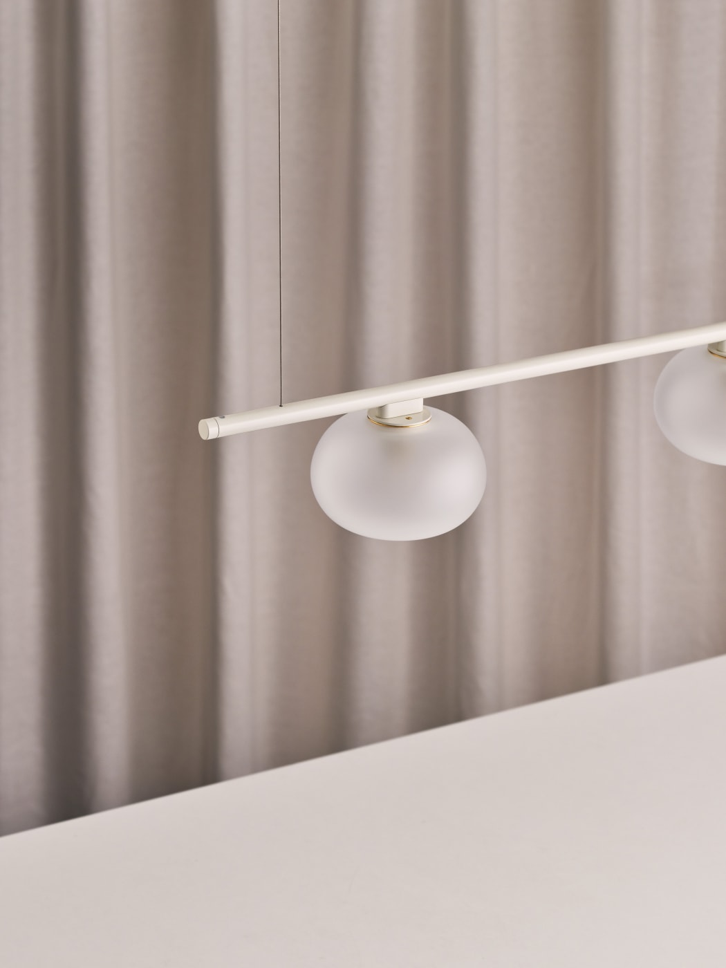 Mentsen – Melina Linear