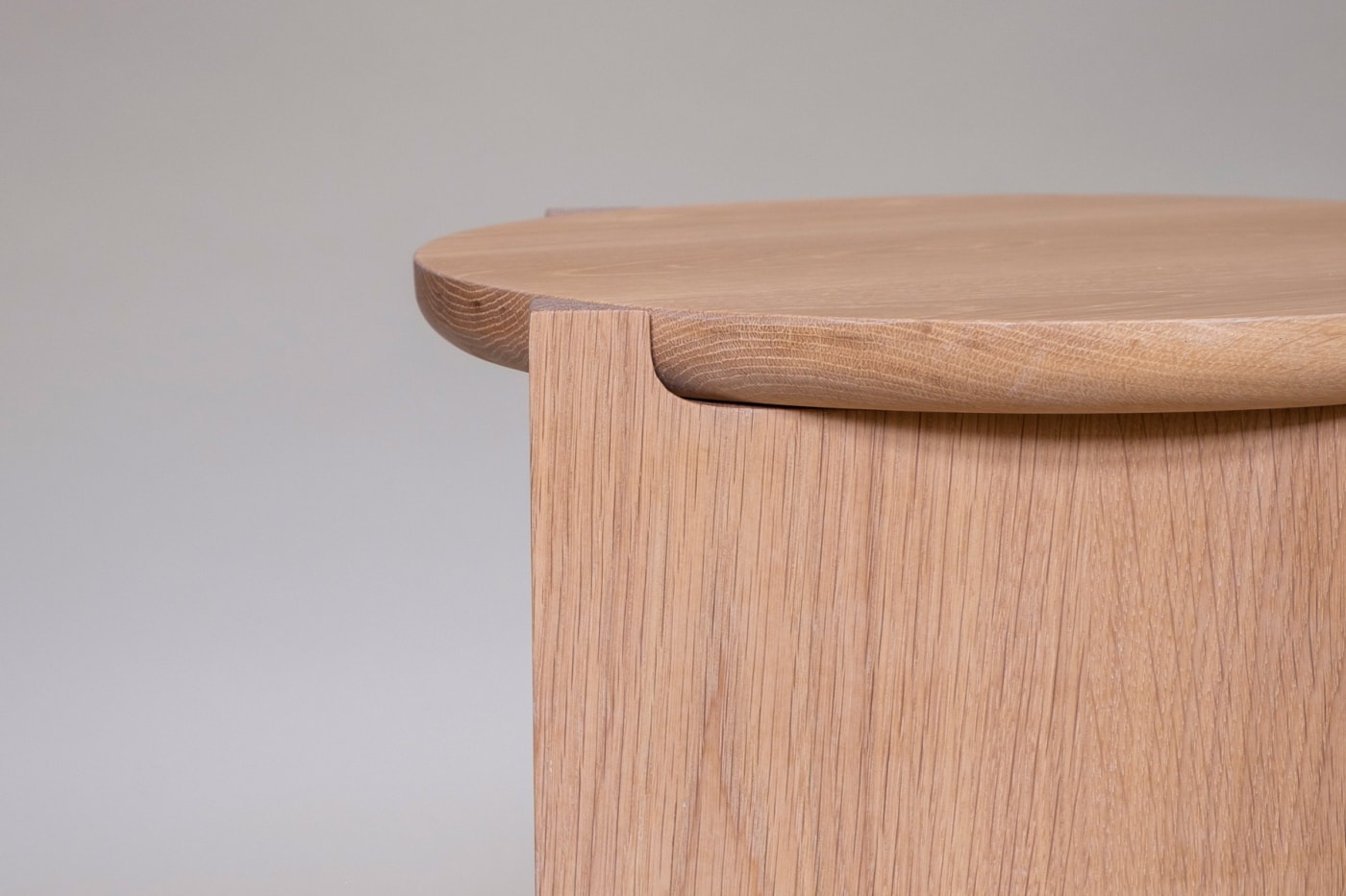 Mentsen – Neutra sidetable